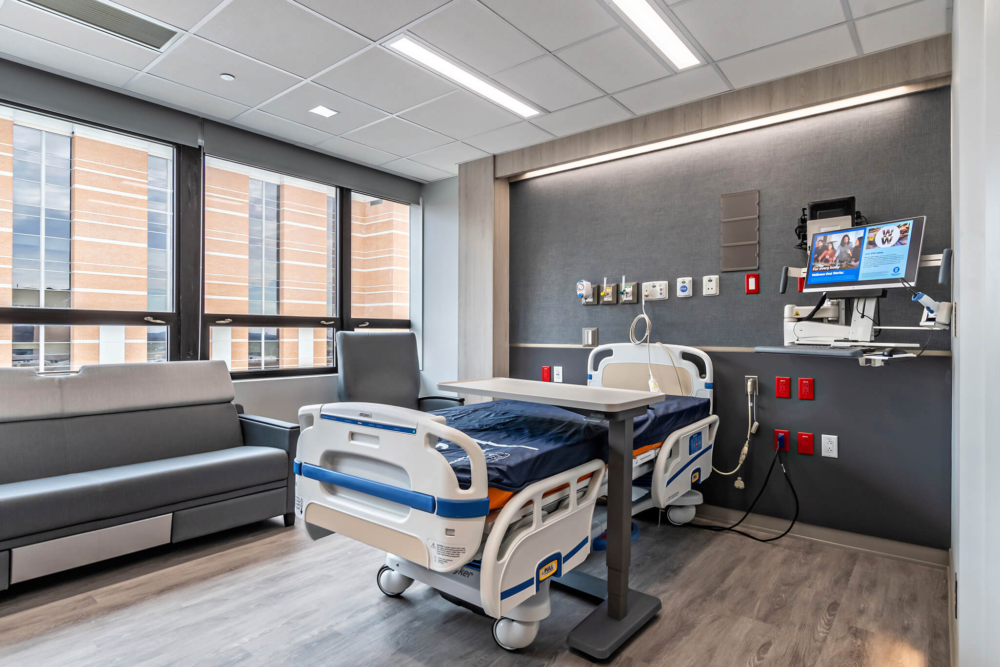 The Dr. Stephen and Marilyn Mansfield Oncology Unit at Methodist ...